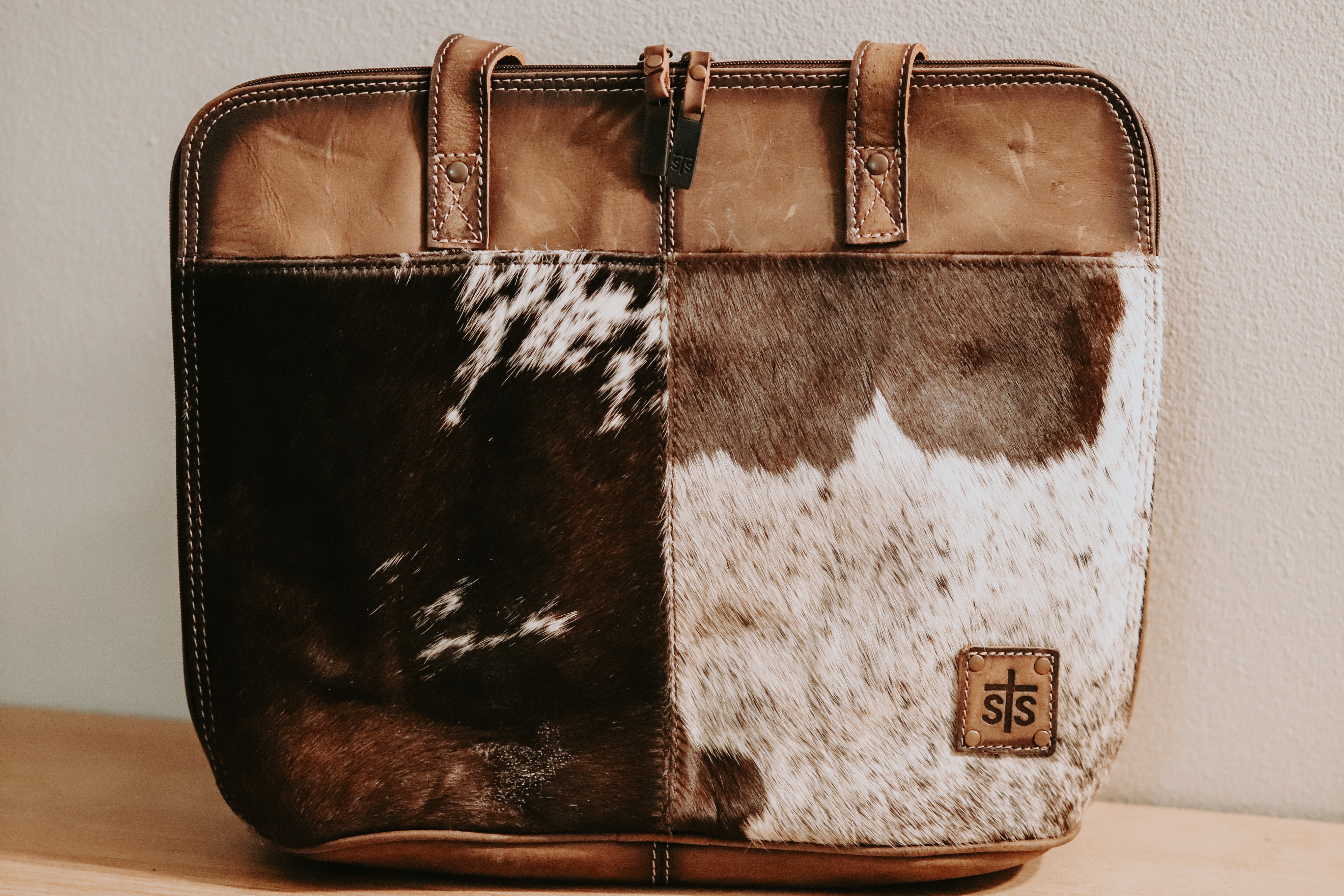 Cowhide Laptop Bag – Doyle Creek Boutique